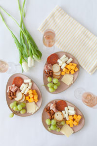 Create the Perfect Individual Cheese Board: Easy and Elegant