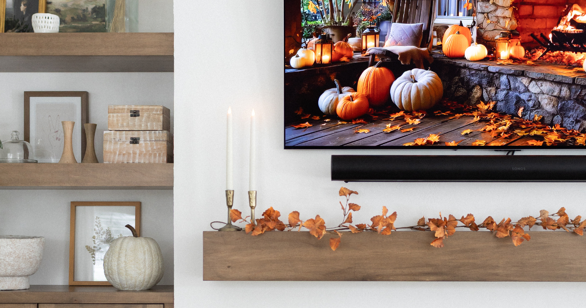 Simple & Cozy Fall Mantle Decor Ideas